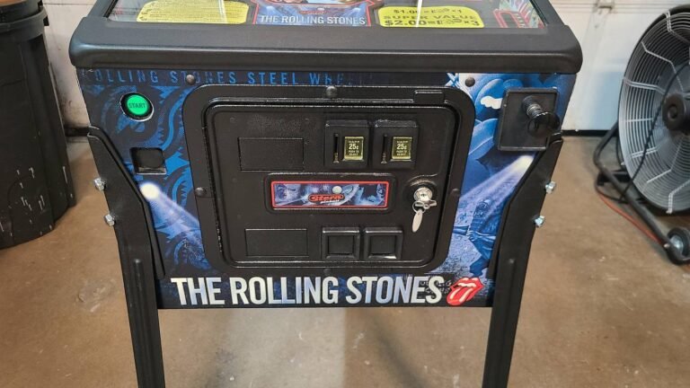 Rolling Stones Pinball Machine - Pinball Machine Center
