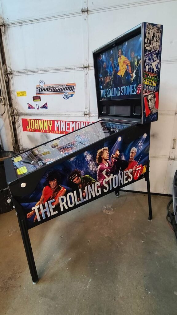 Rolling Stones Pinball Machine - Pinball Machine Center