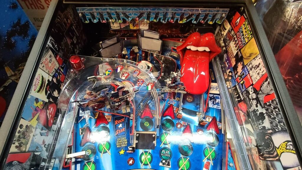 Rolling Stones Pinball Machine - Pinball Machine Center